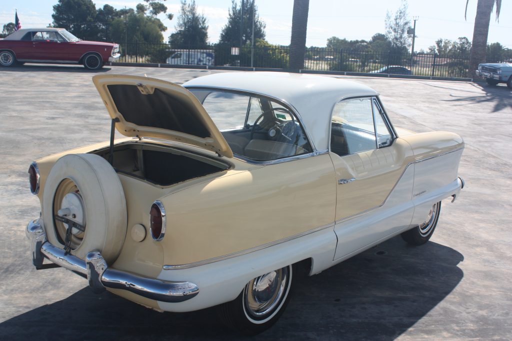 1961 Nash Metropolitan - Joe's Golden Gasoline