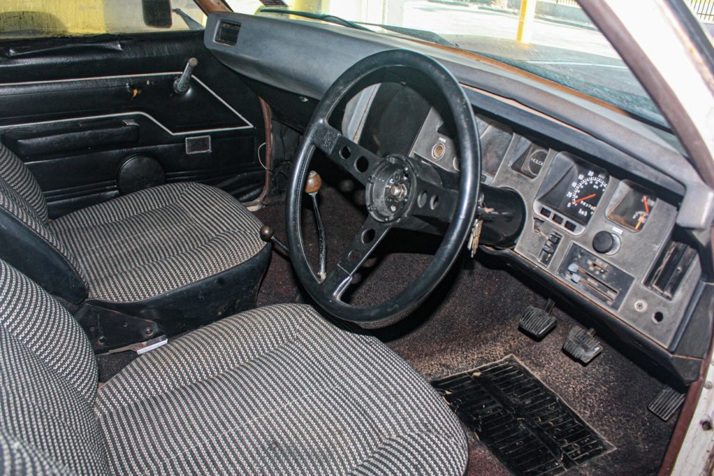 1974 HQ Holden Sandman - Joe's Golden Gasoline