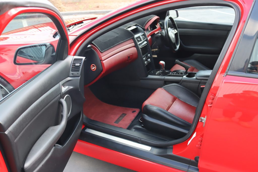 2007 Holden Commodore SSV - Joe's Golden Gasoline